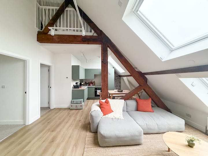 6-bed Loft Aparthotel Fully Equipped; Free Parking - Birmingham