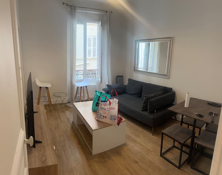 Charmant 2 Pièces Refait à Neuf - Levallois-Perret
