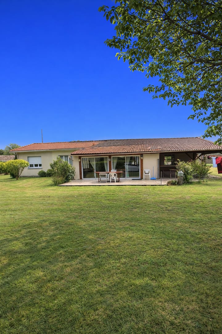 Maison Authentique Au Calme  à 9 Km De La Plage - Montalivet les Bains