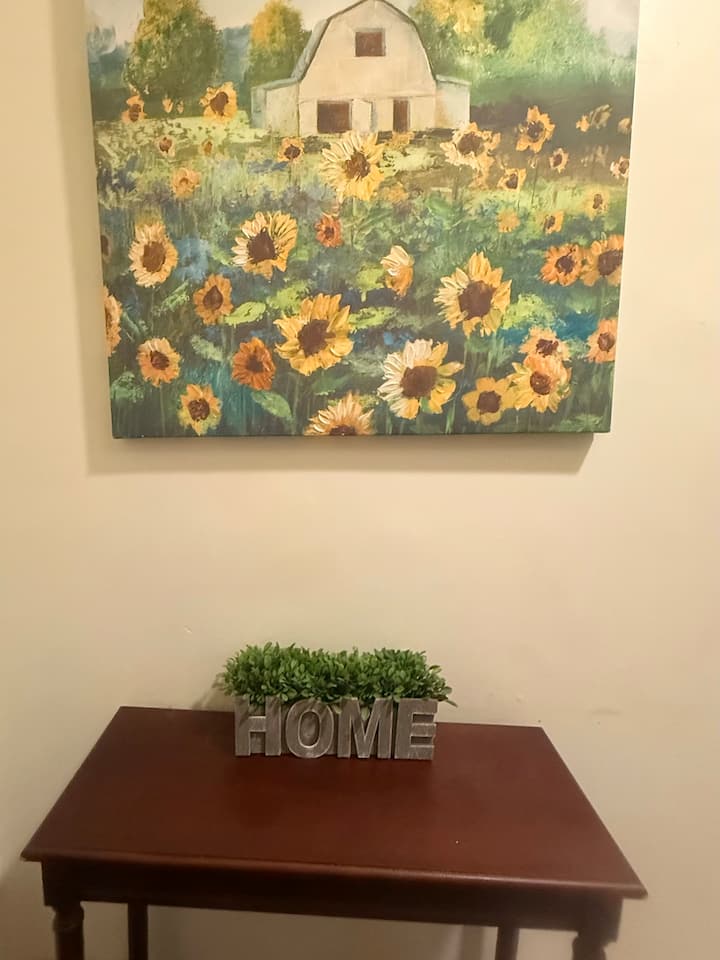 Lovely 4bedroom Apartment In Malden - Malden, MA