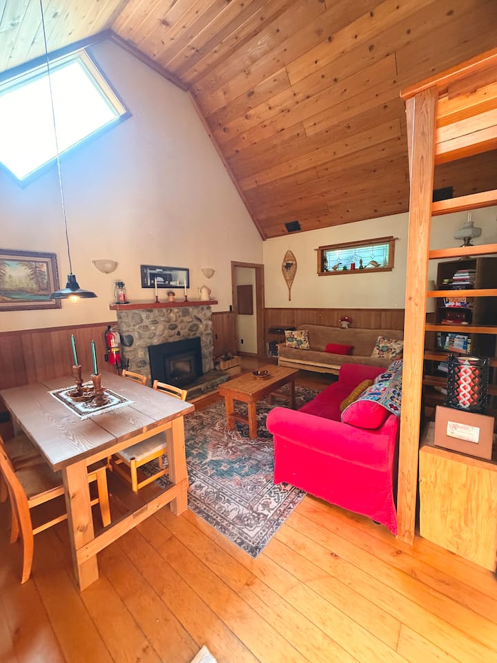 Woodland Reverie ~ Your Dream Cabin In The Woods - Vancouver Island