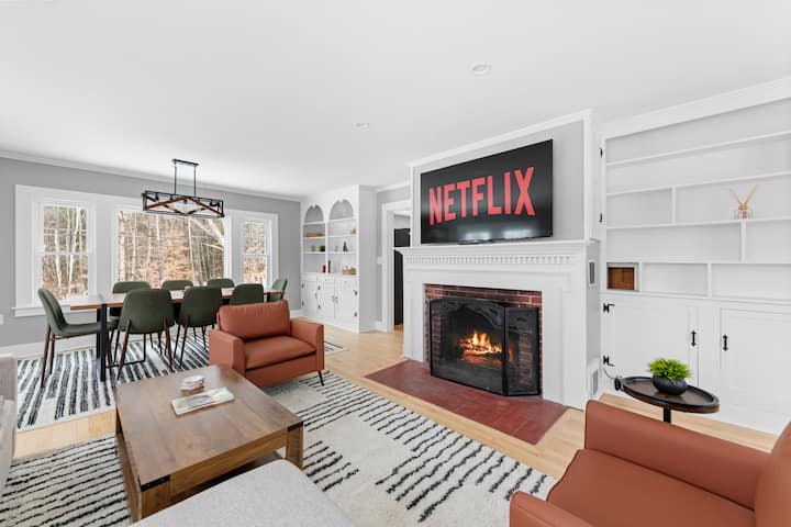 New - Hot Tub L Game Room | Lakes Region Retreat - Moultonborough, NH