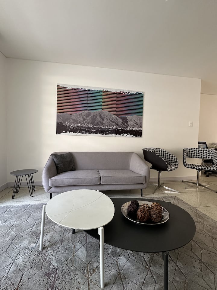 Pb Moderno Y Equipado En Chuao/zona Eurobuilding - Venezuela