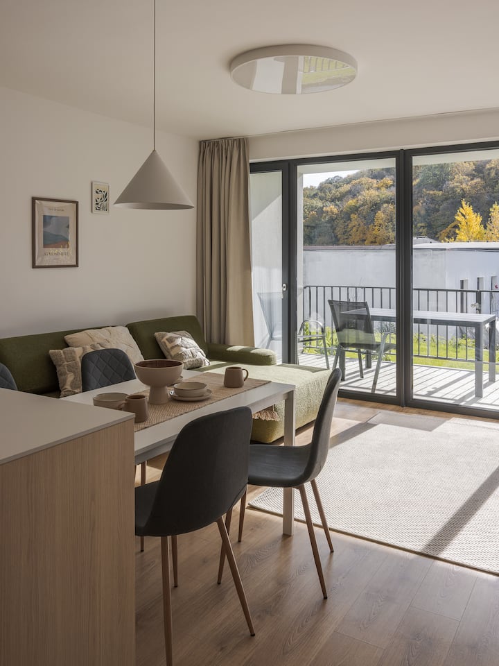 Gardinn Business Apartment • Balcony •Free Parking - Bratislava