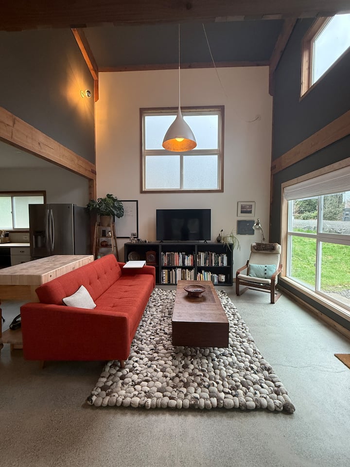 Your Bainbridge Island Getaway - Poulsbo, WA