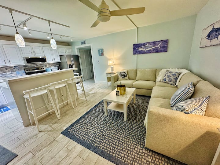 Florida Keys Tropical Coastal Condo! - Key Largo, FL