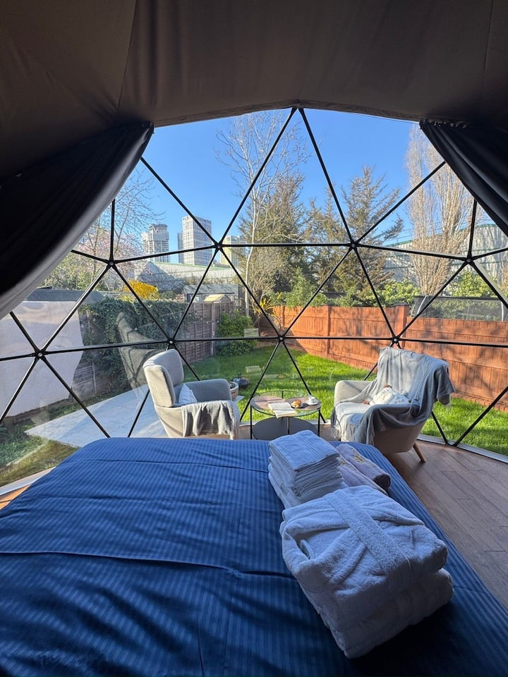 Princess Milena | The Royal Garden Luxury Dome. 6 - London