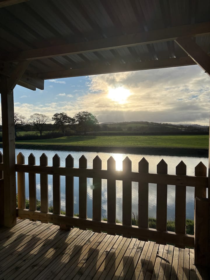Willow Hut, A Peaceful Countryside Hideaway - Shaftesbury