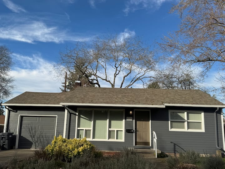 Central Beaverton Retreat - Beaverton, OR