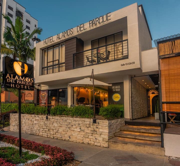 Hotel ÁLamos Del Parque - Pereira