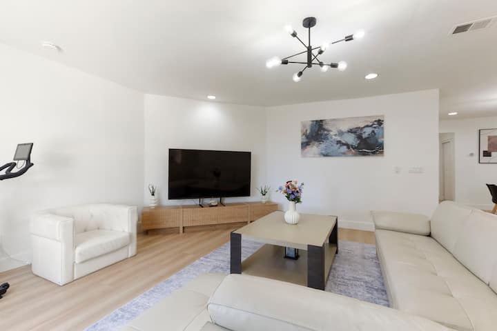 Bay Area Oasis: 4bd/3ba Home Near Tech & Nature - Fremont, CA