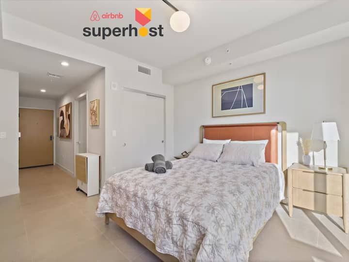 Luxury Studio In The Crosby #502 - Miami, FL