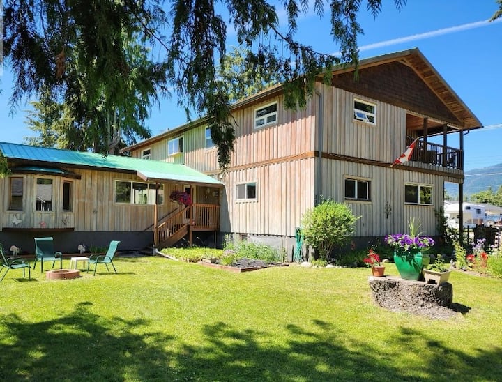 Arrow Valley Retreat - Nakusp