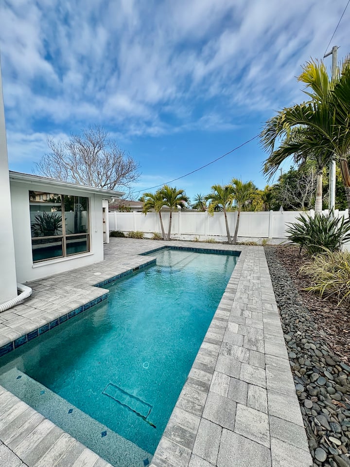 St Pete Beach Retreat | Heated Pool | 3bdrm Oasis - St. Pete Beach, FL