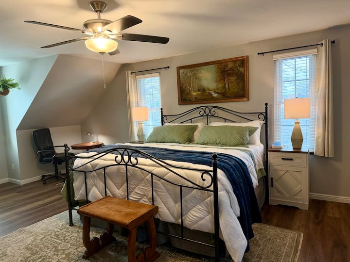 4br Retreat | Views, Fire Pit, Near Canyons - Sandy, UT