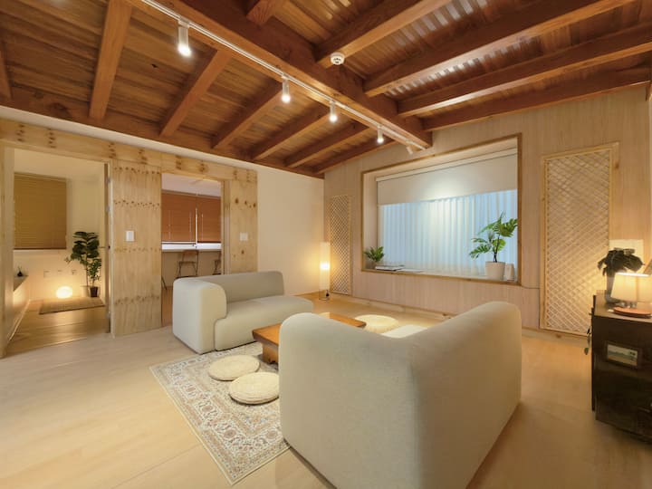 [오하라운지]행리단길1초/높은층고/100인치빔프/넷플릭스/매일침구교체/따뜻감성숙소 - South Korea