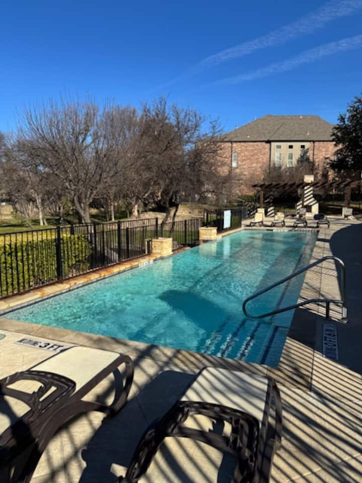 Beautiful Town Home - Carrollton, TX
