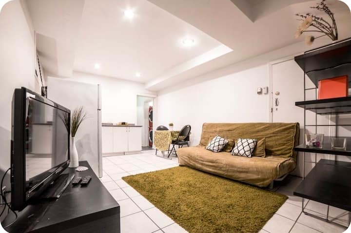 7.5 In Ville Emard Perfect For Students - Montreal