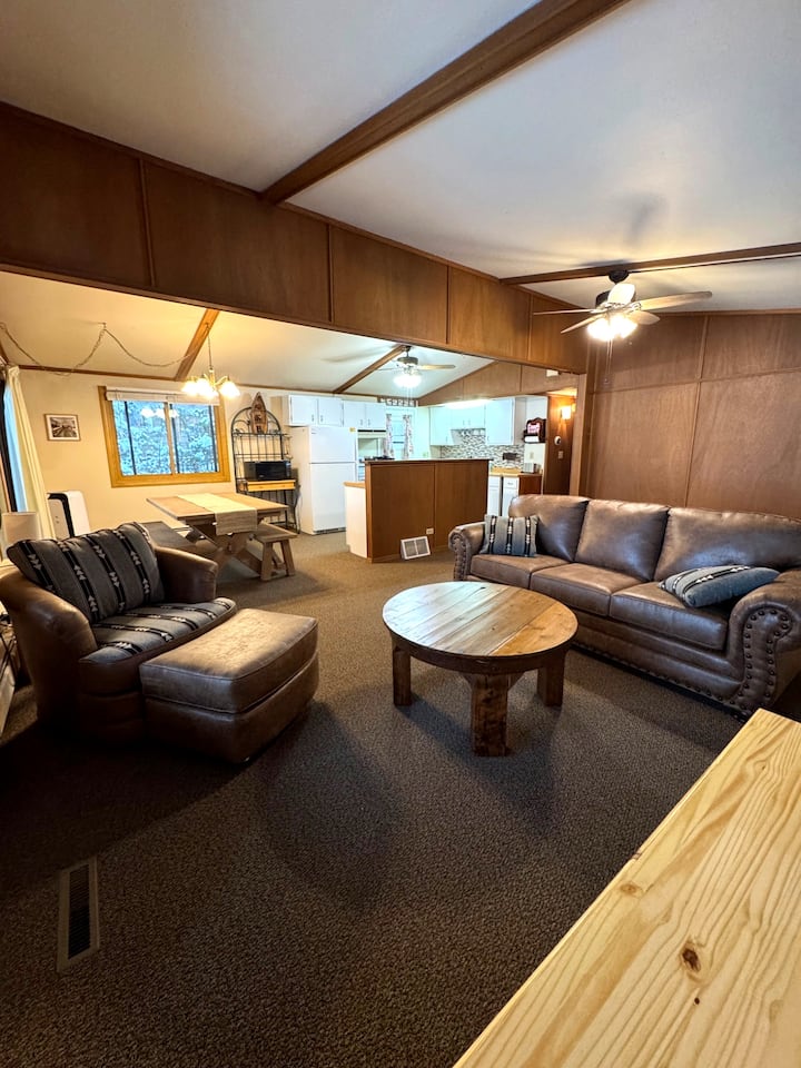 Lake Minocqua Island Home | Walk To Town | Sleep 6 - Minocqua, WI