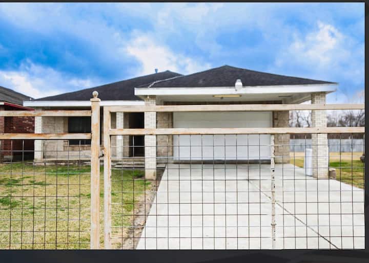 Near Downtown And Airport - Houston, TX