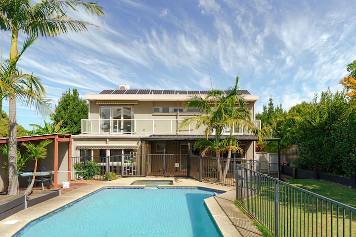 Glen Waverley 4b3b House Parking - Australie