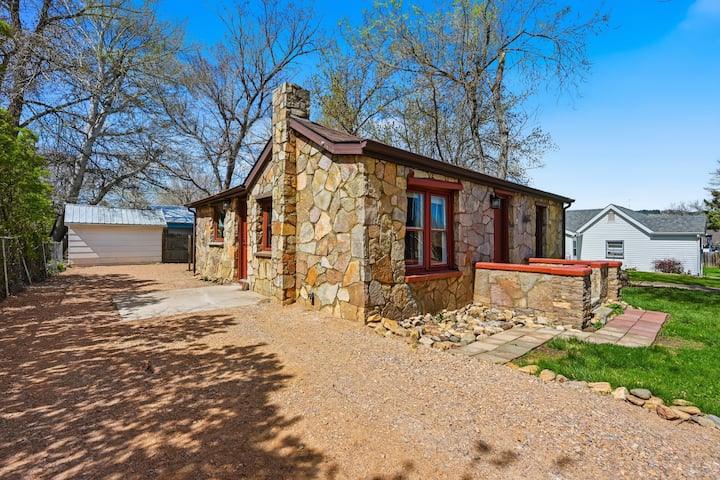 100-year-old Historic Homestead In Sturgis - Sturgis, SD