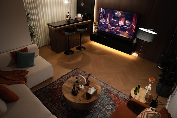 The Lounge | Luxury 1br W/ Private Bar | Al Malqa - Riyadh