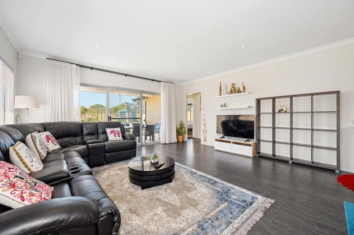 Ultimate Comfort: A Stylish 4x2 With Theatre Room| - Kalamunda