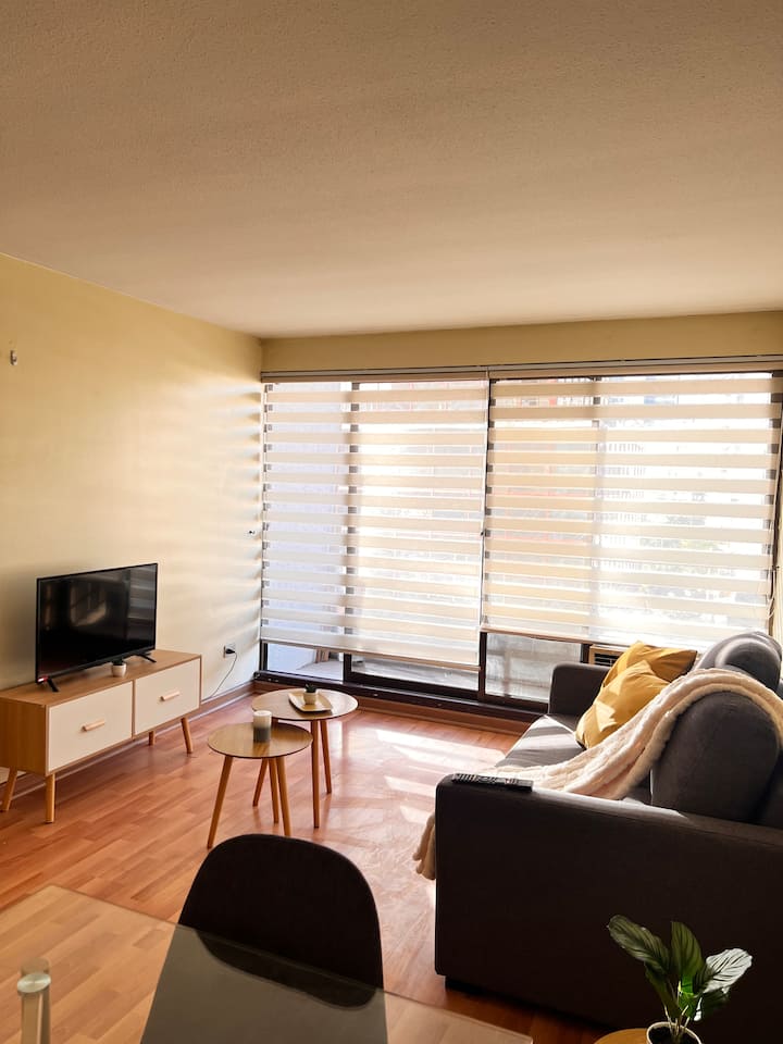 Providencia Metro Los Leones Costanera Center - Santiago (Chile)