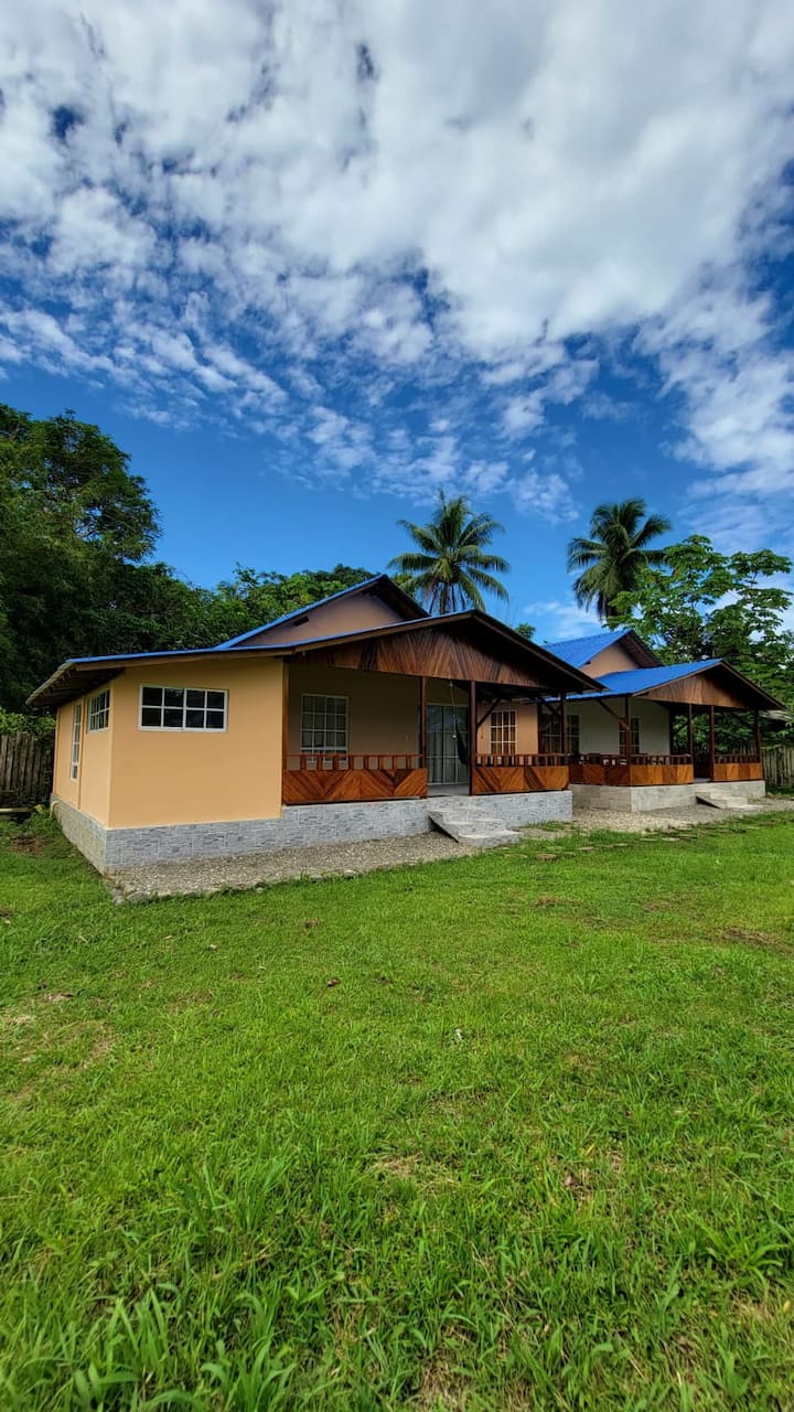 Pacora Pacifico+oro, Abundancia Natural - Bahía Solano