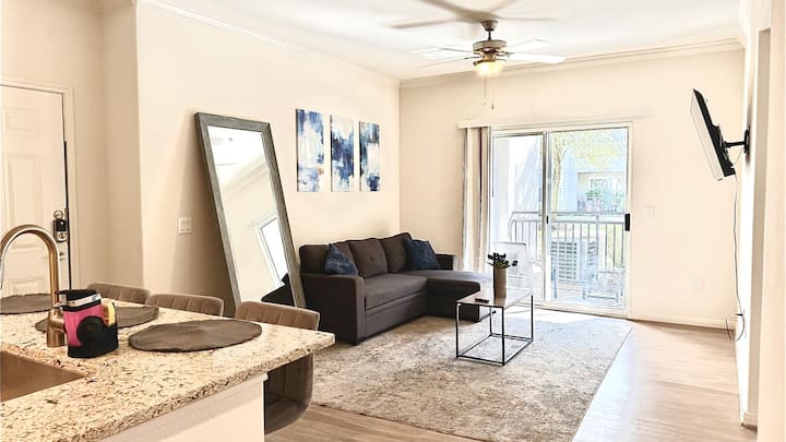 Cozy Apartment In Peaceful Spring/woodlands - Spring, TX