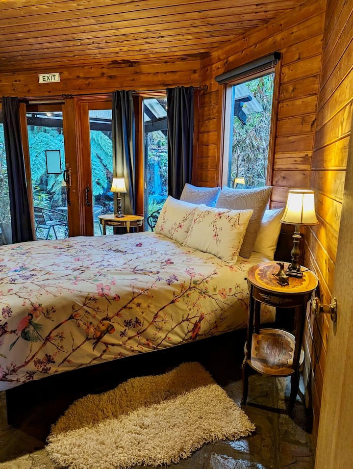 Forget Me Not Cottages - The Water Garden - Warburton