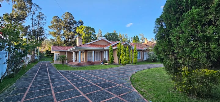 "Encantadora Casa Campestre" - Cañar