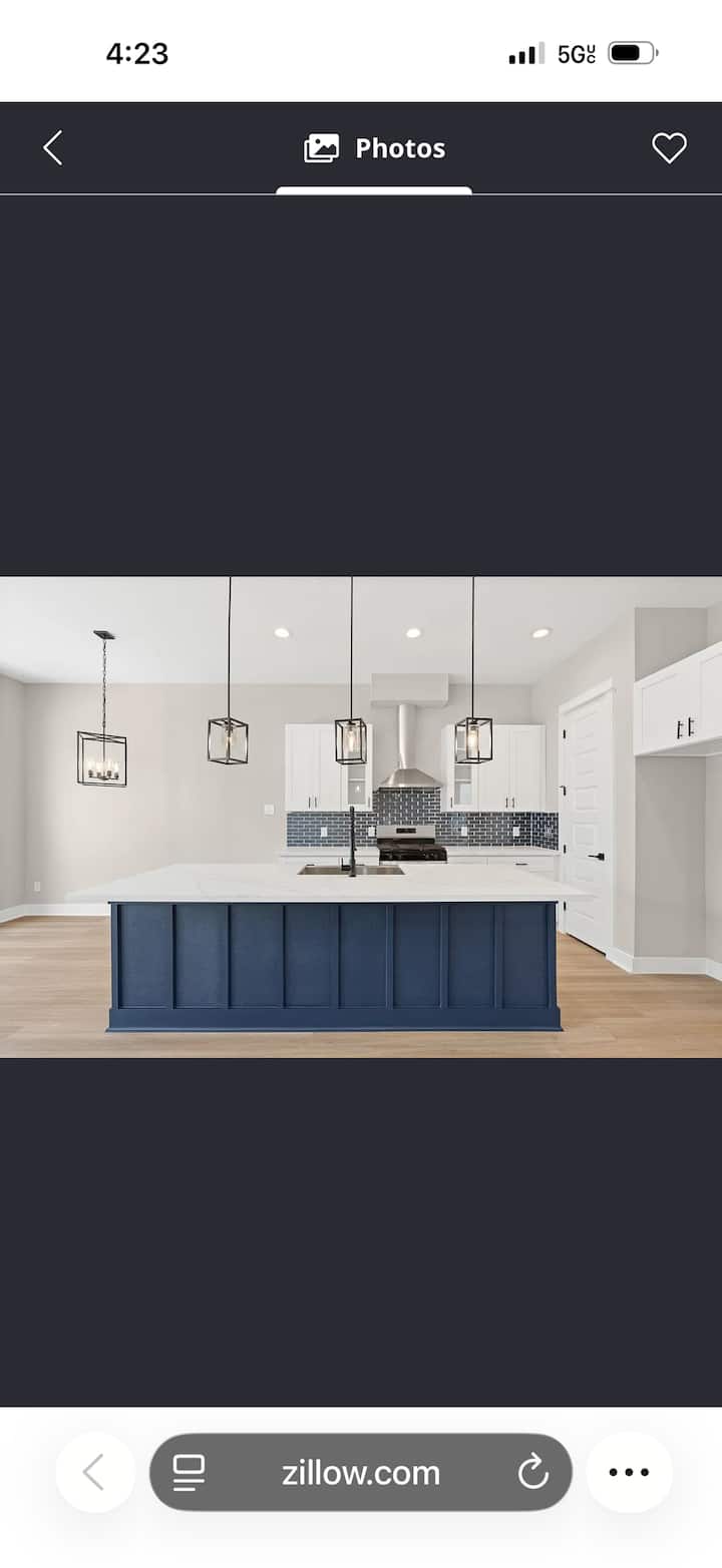 The Retreat/ Brand New Home/private Baths/garage - Houston