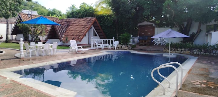 Plan Descanso Melgar | 2 Cabañas Rústicas+ Piscina - Melgar