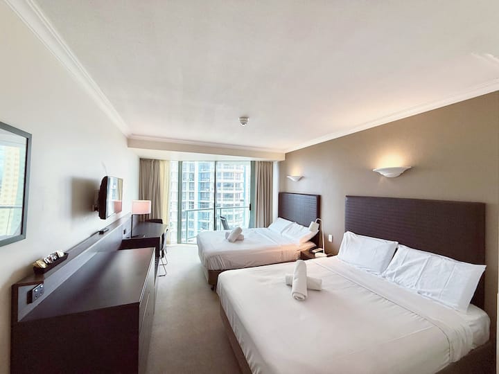 Hotel Room With 2 Beds, (13f)surfers Paradise (57) - Gold Coast