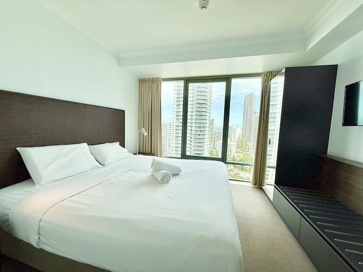Surfers Paradise (13f) Ocean View Hotel Room (56) - Gold Coast