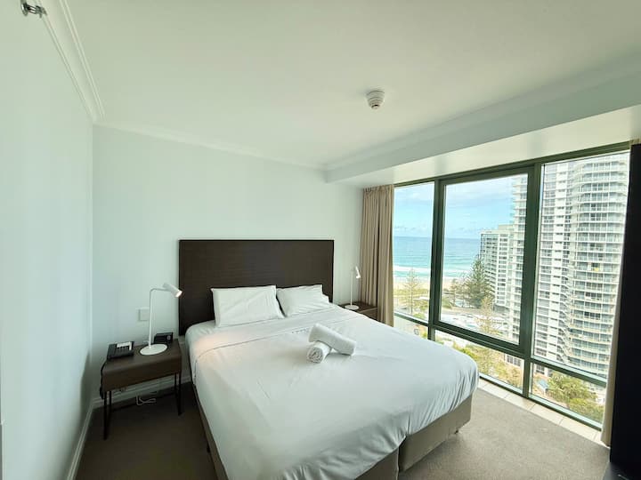Surfers Paradise (13f) Ocean View Hotel Room (56) - Gold Coast