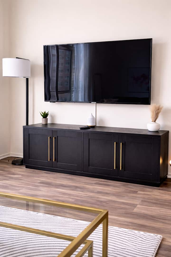 Universal Studios! 1bdr Near Hollywood W/ Parking - Silver Lake, CA