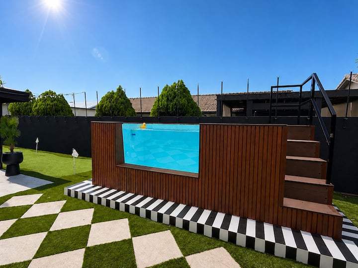 Designer Home! Theatre Fire Pit 85'tvs Bbq Games - Florida Keys