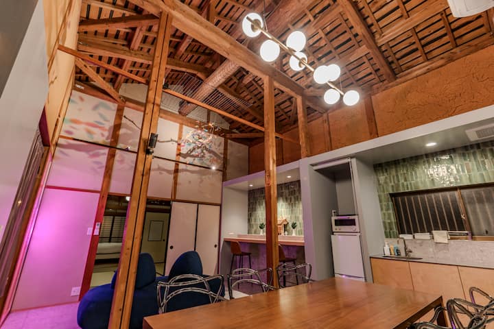 おはらい町通り入り口まで徒歩6分｜猿田彦神社まで徒歩4分｜駐車場あり｜自転車5台貸出｜木造一軒家 - Ise