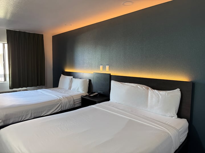 Road Trip Rest Stop Lenwood Barstow - Barstow, CA