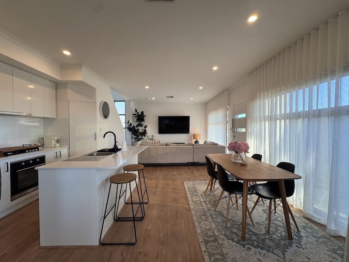 Christies Beach Getaway - Adelaide