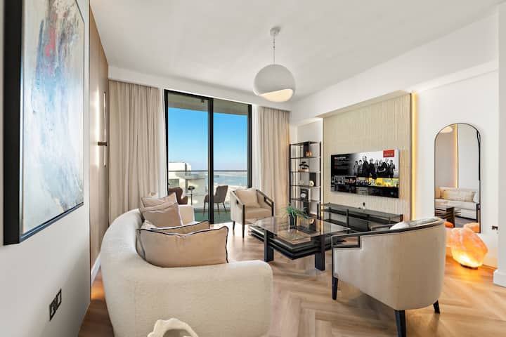 First Class | 1br | Beachfront Bliss Escape - Ras Al-Khaimah