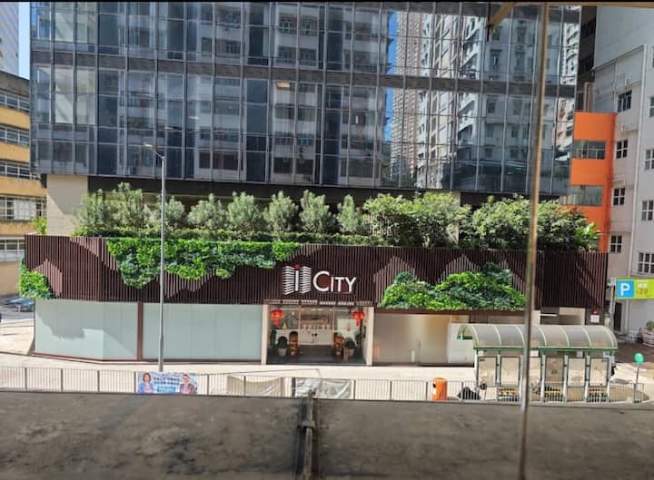 環境乾淨衛生，適合情侶或家庭入住，交通便利，鄰近葵涌廣場及葵芳廣場，樓下便有小巴巴士可以到周邊商場 - Shenzhen