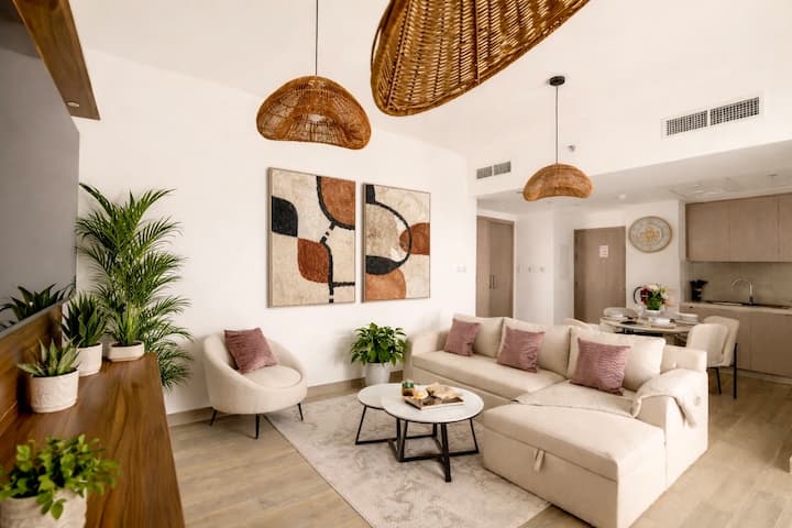 Modern Canal View | Monthly Stay | Yas Island - Abu Dhabi