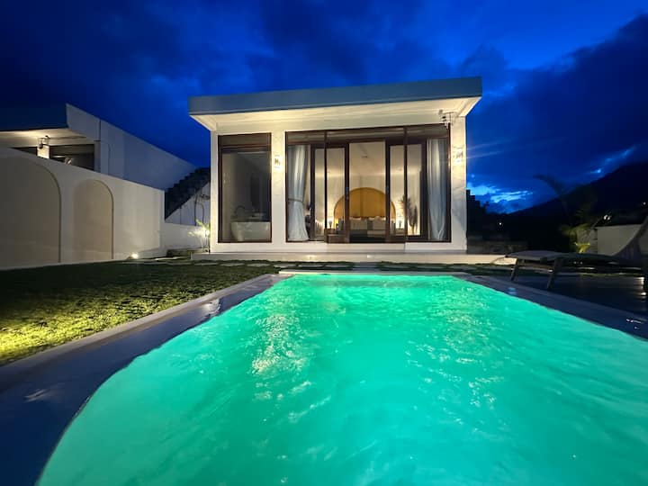 Mount Batur Delux Room With Private Pool - Kintamani