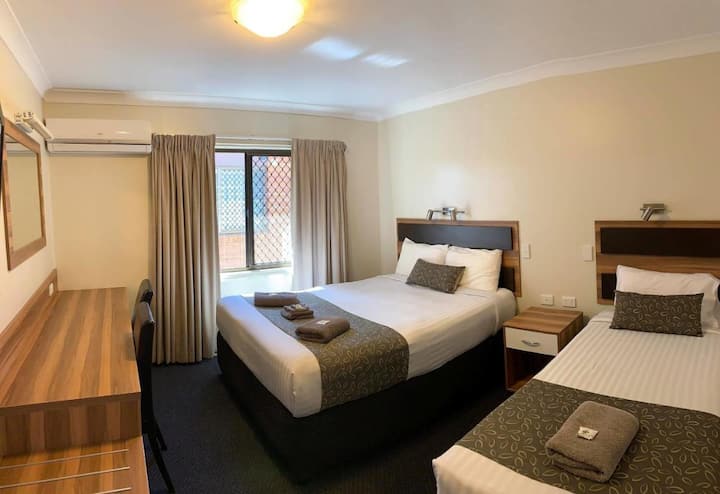 Twin Room - Charleville