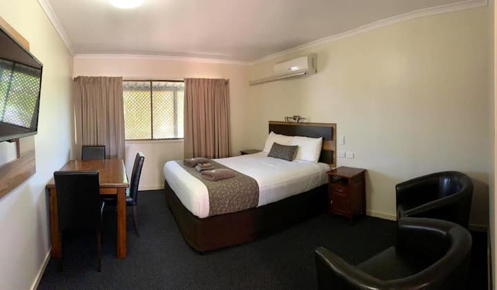 Premium Queen - Charleville