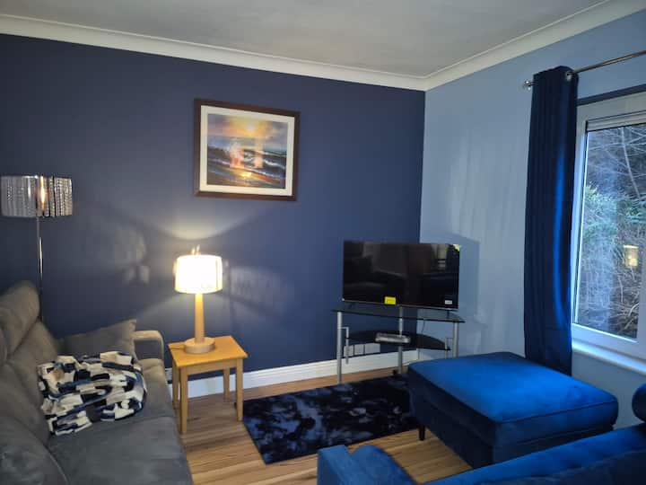 Quayside Apartment | Full Kitchen | Sleeps 4 - Westport